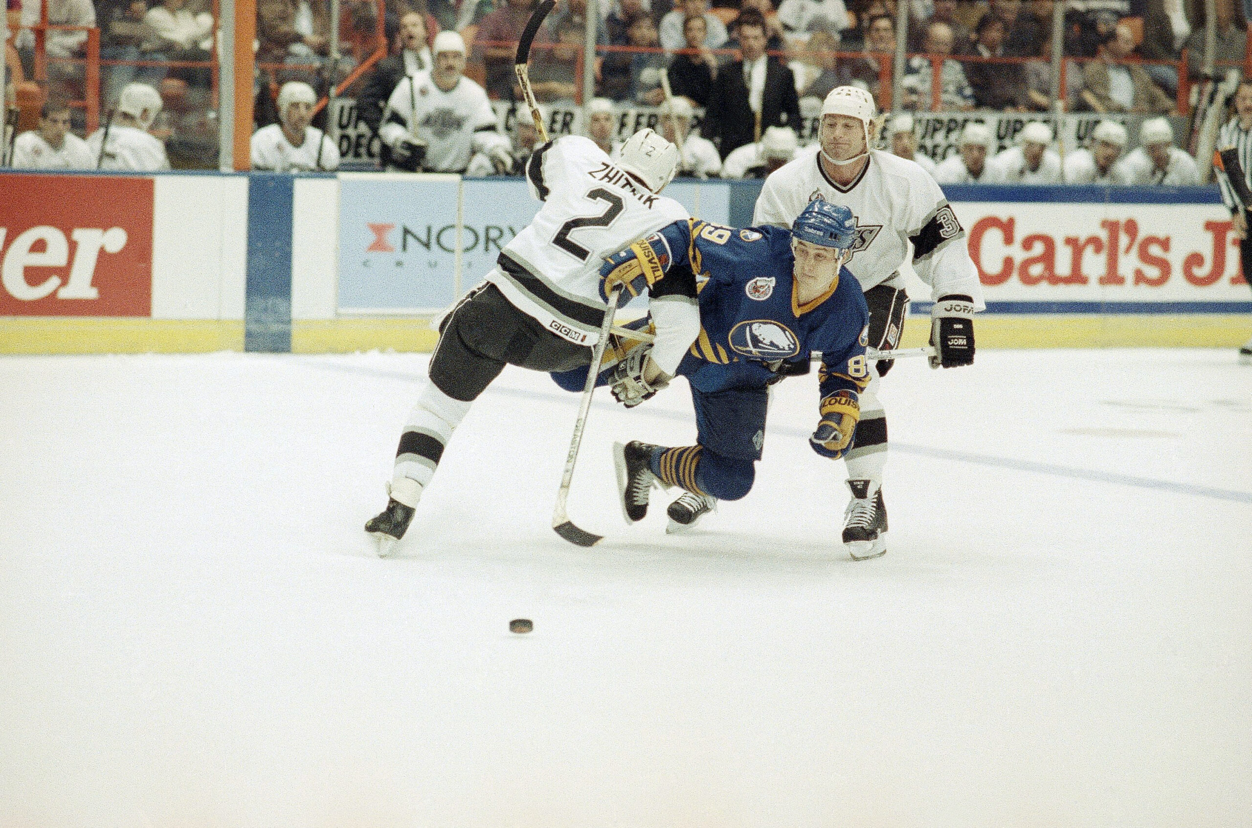 Mogilny finally gets call to Hockey Hall of Fame | News, Sports, Jobs ...